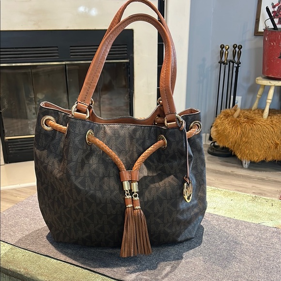 Michael Kors | Bags | Michael Kors Ludlow Brown Fringe Rope Mk Bucket ...